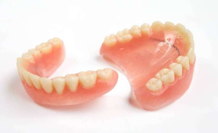How to Choose the Best Option for Tooth Replacement